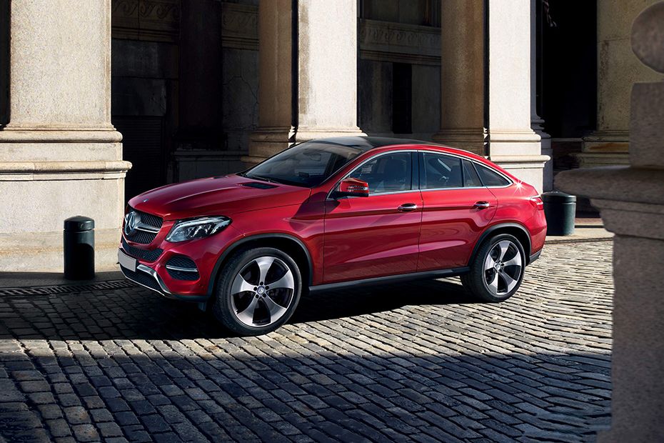 Mercedes Benz GLE-Class Coupe 2020 Images - View complete Interior ...