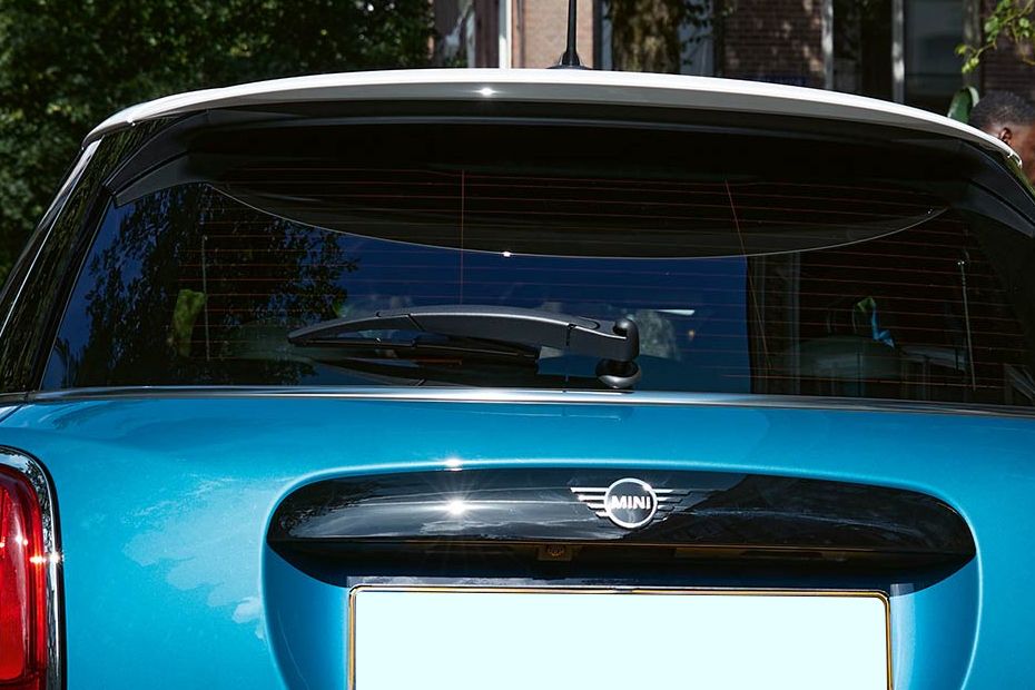 Discontinued MINI 5 Door The Coopers Edition Features & Specs | Zigwheels