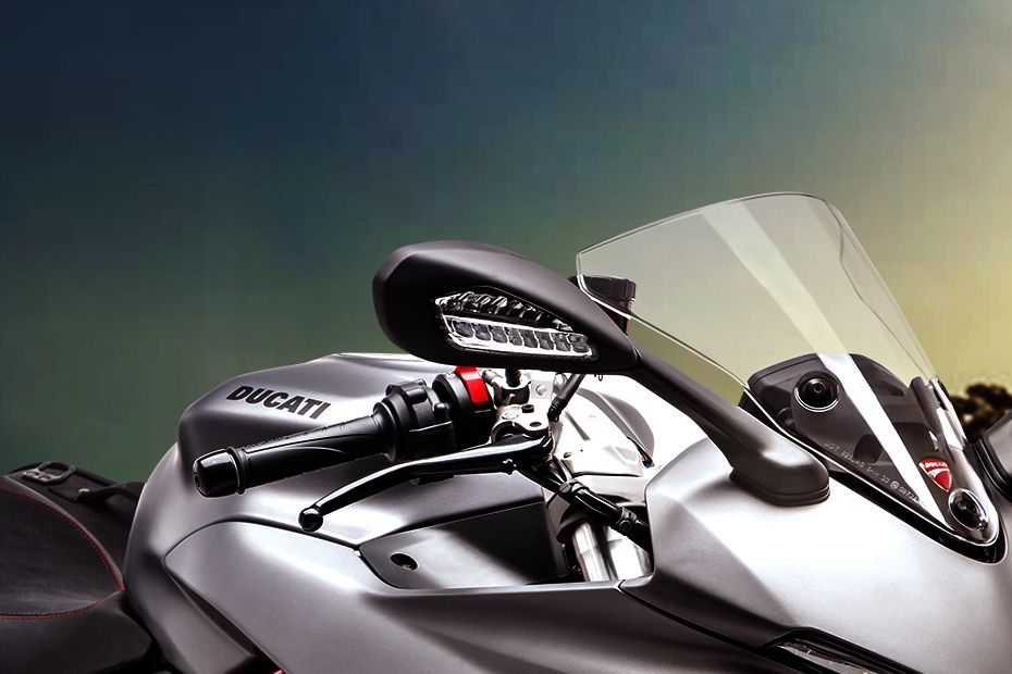 Warna Ducati SuperSport, Tersedia 1 warna di Malaysia | Zigwheels