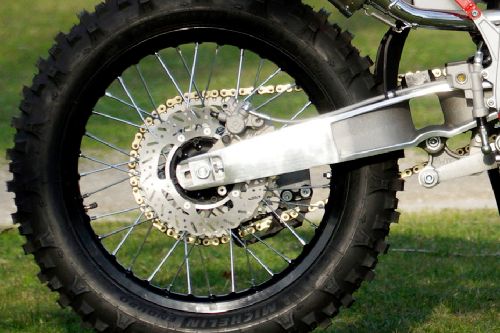 AJP Motors now in Malaysia; launches PR5 250 and PR7 600 Adventure ...