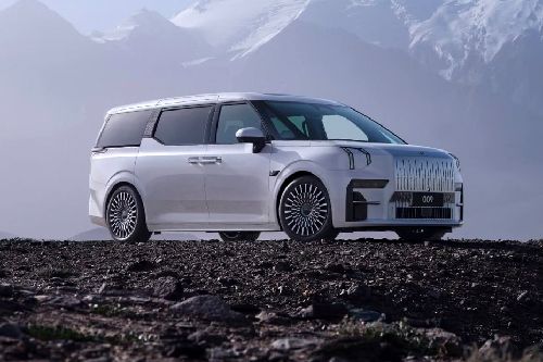 Zeekr opens first showroom in Malaysia; set to launch 7X SUV in Q3 2025