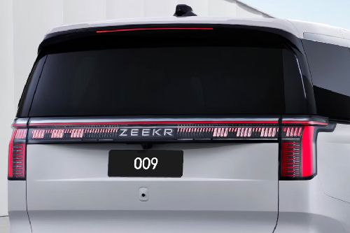 Zeekr 9X Grand hybrid SUV teased; debut later this year