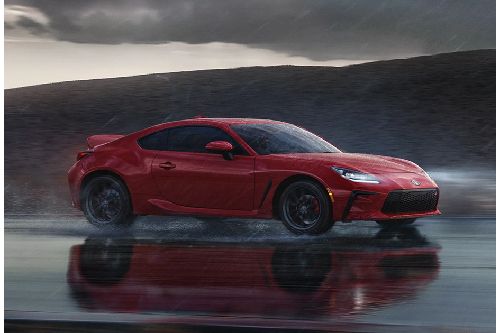 This all-new orange GR86 celebrates the pure fun of sports car driving ...