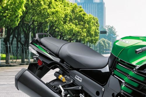 Kawasaki Ninja ZX-14R ABS 2022, Malaysia Price, Specs & July Promos