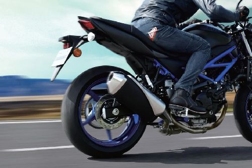 Check out this modified Suzuki SV650 Street Tracker