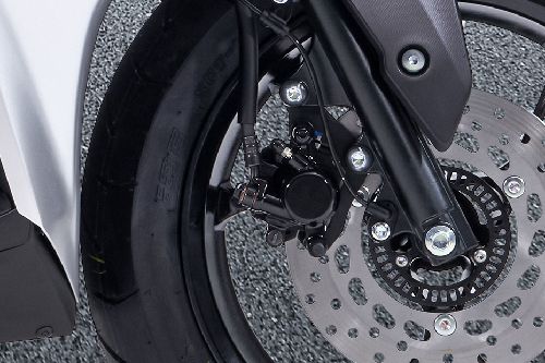 Four new striking colours for Yamaha NVX 155