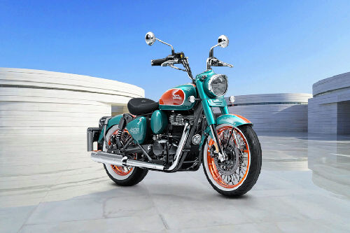 Aveta VS110 vs Royal Enfield Goan Classic 350 Perbandingan | Zigwheels